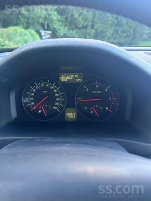 Balts Volvo V50 2011 Talsi, ar dzinēja tilpumu 1.60 L un nobraukumu 456 tūkst. km par 2200 €, foto 12 vietnē AUTOMOTO.COM.LV
