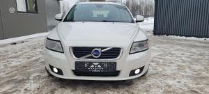 White Volvo V50 2012 in Kaunas, with an engine capacity of 1.60 L and mileage of 275 thousand km for 3550 €, photo 2 on AUTOMOTO.COM.LV