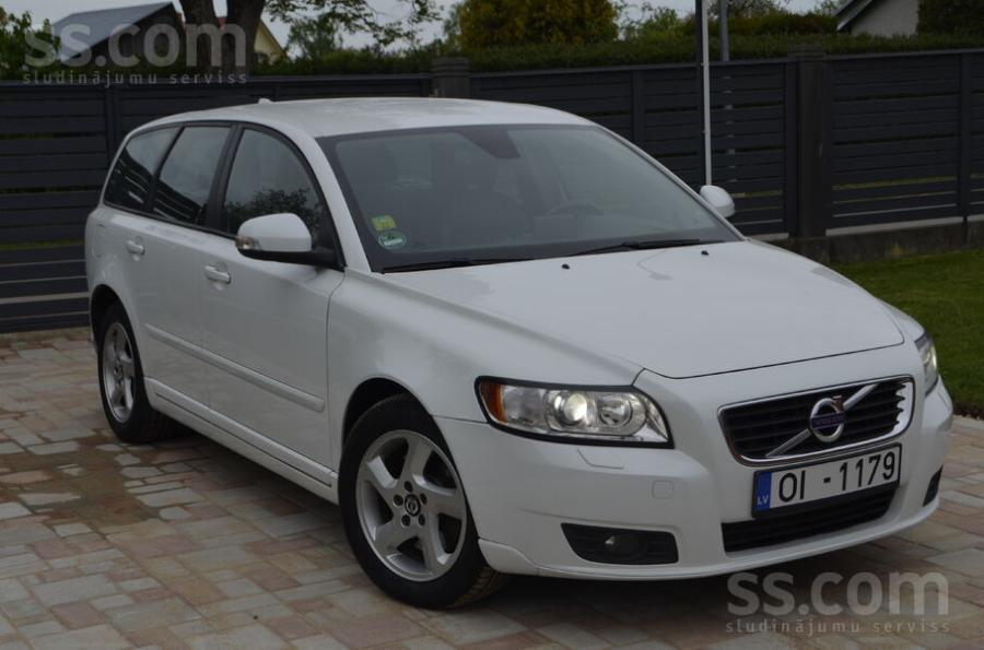 Balts Volvo V50 2012 Jēkabpils, ar dzinēja tilpumu 2.00 L un nobraukumu 350 tūkst. km par 4500 €, foto 5 vietnē AUTOMOTO.COM.LV