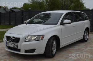 Balts Volvo V50 2012 Jēkabpils, ar dzinēja tilpumu 2.00 L un nobraukumu 350 tūkst. km par 4500 €, foto 7 vietnē AUTOMOTO.COM.LV
