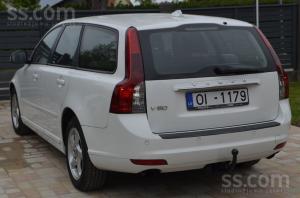 Balts Volvo V50 2012 Jēkabpils, ar dzinēja tilpumu 2.00 L un nobraukumu 350 tūkst. km par 4500 €, foto 10 vietnē AUTOMOTO.COM.LV