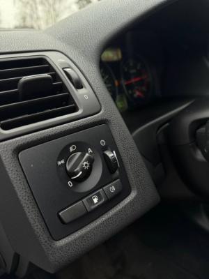 Balts Volvo V50 2012 Rīga, ar dzinēja tilpumu 1.60 L un nobraukumu 235 tūkst. km par 5450 €, foto 3 vietnē AUTOMOTO.COM.LV