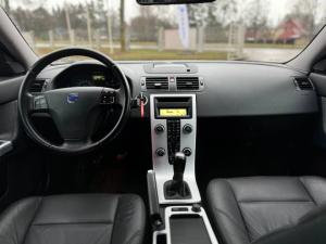 Balts Volvo V50 2012 Rīga, ar dzinēja tilpumu 1.60 L un nobraukumu 235 tūkst. km par 5450 €, foto 9 vietnē AUTOMOTO.COM.LV