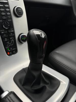 Balts Volvo V50 2012 Rīga, ar dzinēja tilpumu 1.60 L un nobraukumu 235 tūkst. km par 5450 €, foto 13 vietnē AUTOMOTO.COM.LV