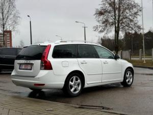 Balts Volvo V50 2012 Rīga, ar dzinēja tilpumu 1.60 L un nobraukumu 235 tūkst. km par 5450 €, foto 15 vietnē AUTOMOTO.COM.LV