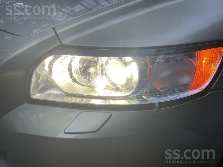 Dzeltens Volvo V50 2009 Rīga, ar dzinēja tilpumu 2.00 L un nobraukumu 247 tūkst. km par 750 €, foto 7 vietnē AUTOMOTO.COM.LV