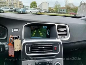 Smilšu krāsa Volvo V60 2016 Rakvere, ar dzinēja tilpumu 2.00 L un nobraukumu 238 tūkst. km par 7900 €, foto 12 vietnē AUTOMOTO.COM.LV