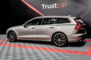 Beige Volvo V60 2018 in Parnu, with an engine capacity of 2.00 L and mileage of 213 thousand km for 17300 €, photo 10 on AUTOMOTO.COM.LV