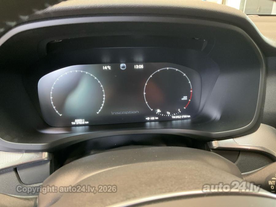Smilšu krāsa Volvo V60 2020 Tartu, ar dzinēja tilpumu 2.00 L un nobraukumu 228 tūkst. km par 17900 €, foto 8 vietnē AUTOMOTO.COM.LV