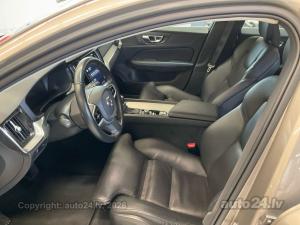 Smilšu krāsa Volvo V60 2020 Tartu, ar dzinēja tilpumu 2.00 L un nobraukumu 228 tūkst. km par 17900 €, foto 11 vietnē AUTOMOTO.COM.LV