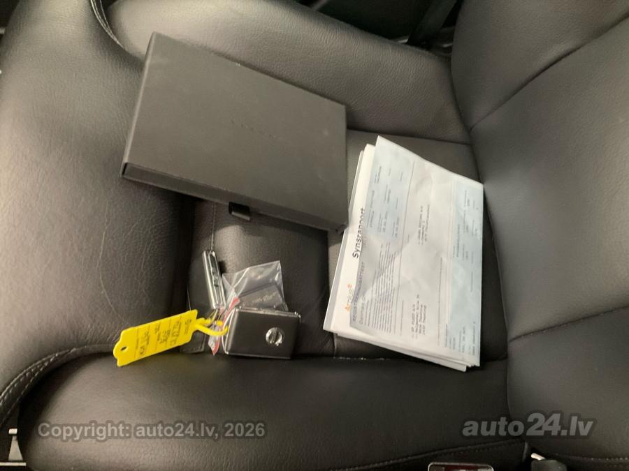 Smilšu krāsa Volvo V60 2020 Tartu, ar dzinēja tilpumu 2.00 L un nobraukumu 228 tūkst. km par 17900 €, foto 14 vietnē AUTOMOTO.COM.LV