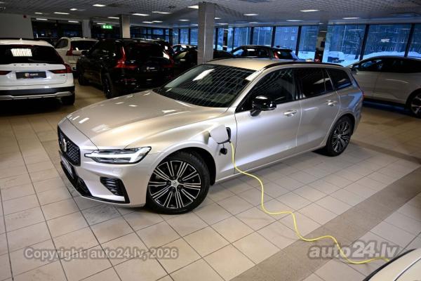 Smilšu krāsa Volvo V60 2025 Tallina, ar dzinēja tilpumu 2.00 L un nobraukumu 25 tūkst. km par 45990 €, foto 6 vietnē AUTOMOTO.COM.LV