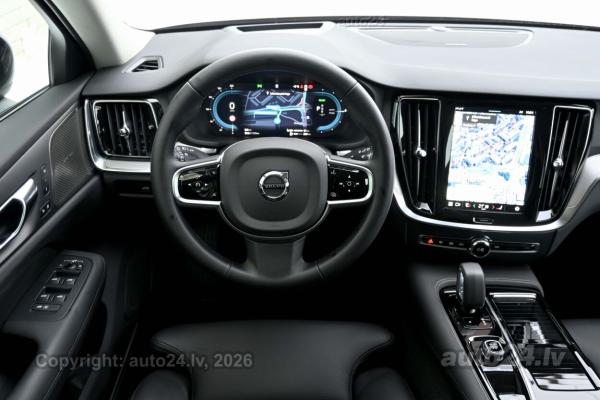 Smilšu krāsa Volvo V60 2025 Tallina, ar dzinēja tilpumu 2.00 L un nobraukumu 25 tūkst. km par 45990 €, foto 7 vietnē AUTOMOTO.COM.LV