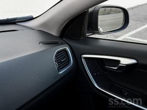 Черный Вольво B60 2014 в Рига, объемом двигателя 2.00 л и пробегом 0 тыс. км за 5990 €, фото 22 на AUTOMOTO.COM.LV