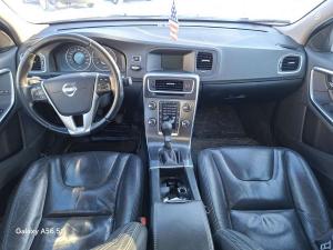Melns Volvo V60 2011 Pasvalys, ar dzinēja tilpumu 1.60 L un nobraukumu 273 tūkst. km par 3700 €, foto 10 vietnē AUTOMOTO.COM.LV