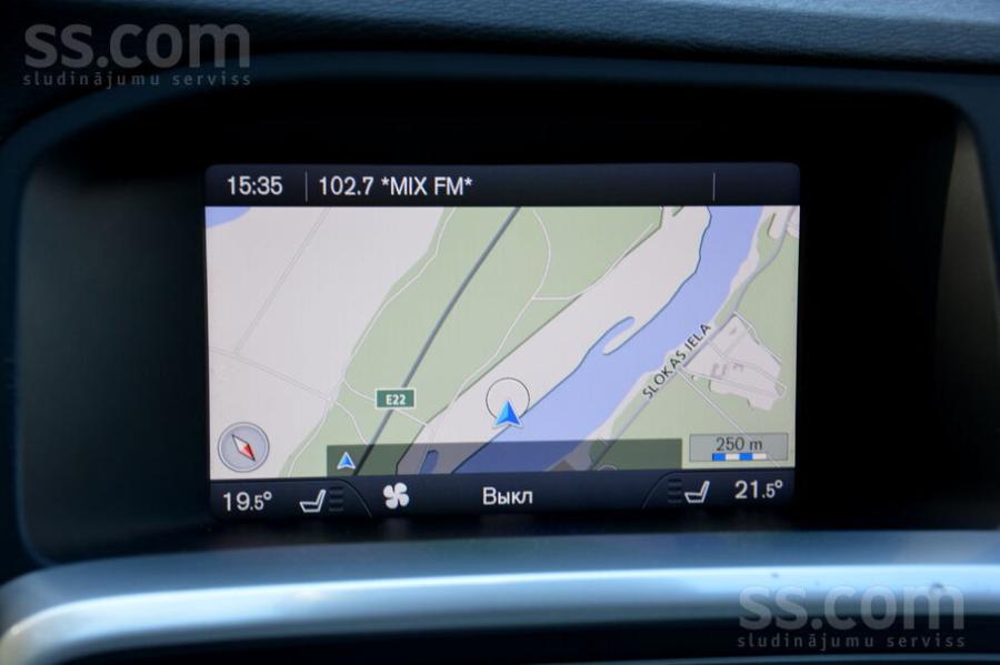 Melns Volvo V60 2011 Rīga, ar dzinēja tilpumu 2.00 L un nobraukumu 288 tūkst. km par 5850 €, foto 5 vietnē AUTOMOTO.COM.LV