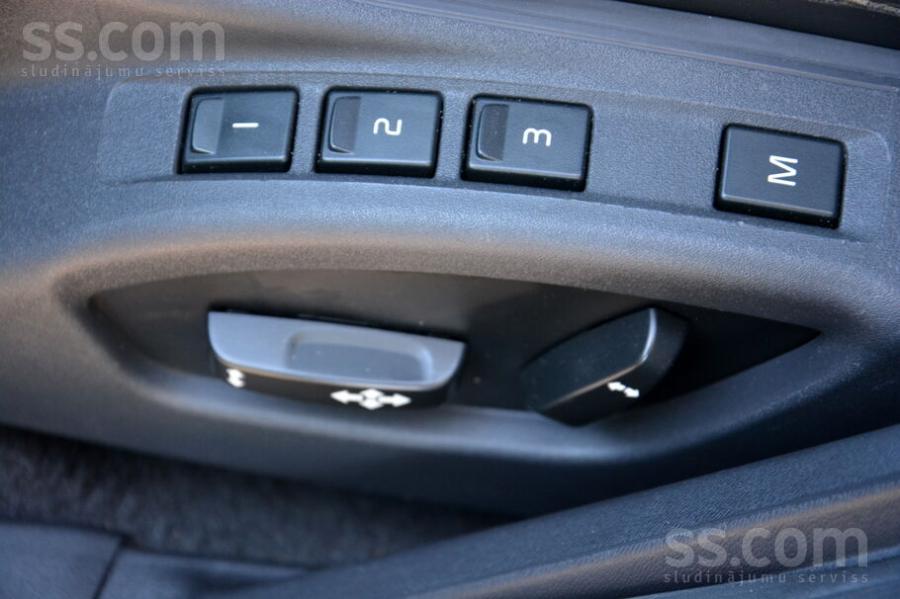 Melns Volvo V60 2011 Rīga, ar dzinēja tilpumu 2.00 L un nobraukumu 288 tūkst. km par 5850 €, foto 9 vietnē AUTOMOTO.COM.LV