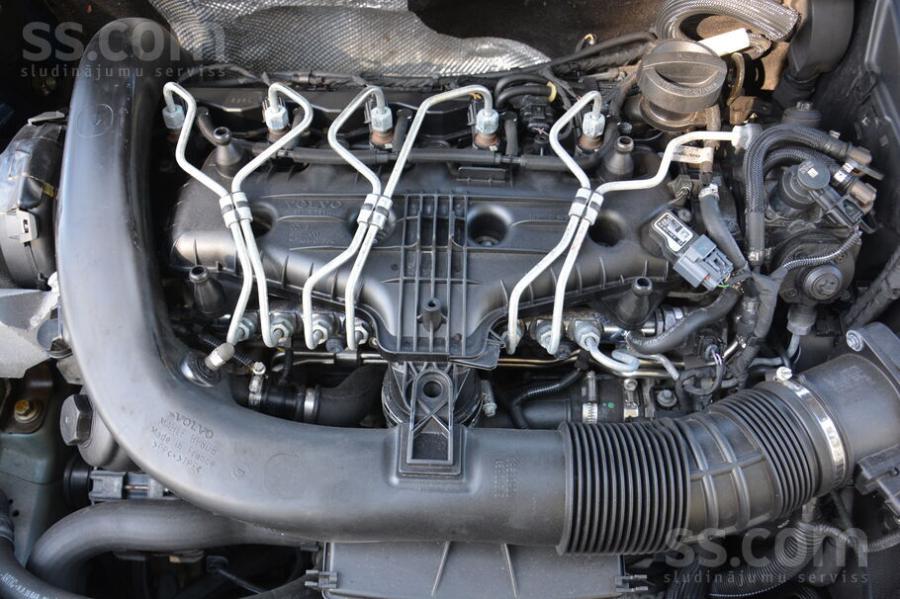 Melns Volvo V60 2011 Rīga, ar dzinēja tilpumu 2.00 L un nobraukumu 288 tūkst. km par 5850 €, foto 28 vietnē AUTOMOTO.COM.LV
