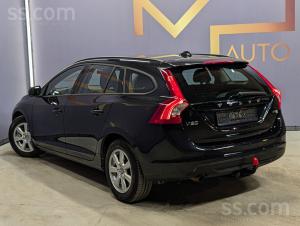 Melns Volvo V60 2011 Jūrmala, ar dzinēja tilpumu 1.60 L un nobraukumu 242 tūkst. km par 5950 €, foto 3 vietnē AUTOMOTO.COM.LV