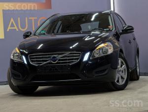 Melns Volvo V60 2011 Jūrmala, ar dzinēja tilpumu 1.60 L un nobraukumu 242 tūkst. km par 5950 €, foto 6 vietnē AUTOMOTO.COM.LV