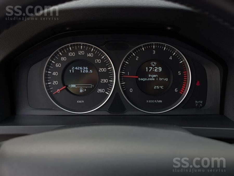 Melns Volvo V60 2011 Jūrmala, ar dzinēja tilpumu 1.60 L un nobraukumu 242 tūkst. km par 5950 €, foto 21 vietnē AUTOMOTO.COM.LV