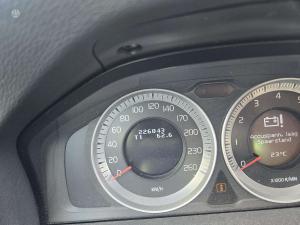 Melns Volvo V60 2011 Viļņa, ar dzinēja tilpumu 1.60 L un nobraukumu 226 tūkst. km par 1950 €, foto 11 vietnē AUTOMOTO.COM.LV