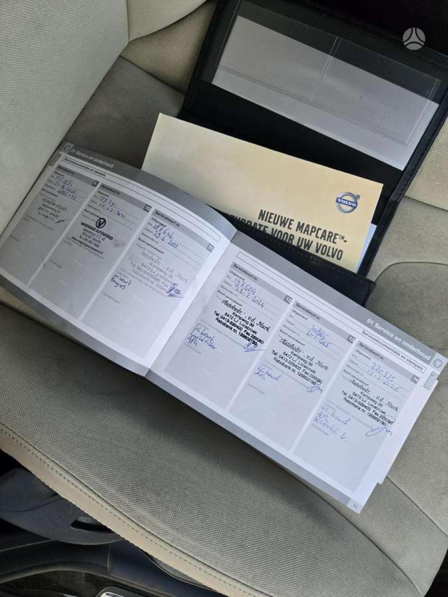 Melns Volvo V60 2011 Viļņa, ar dzinēja tilpumu 1.60 L un nobraukumu 226 tūkst. km par 1950 €, foto 12 vietnē AUTOMOTO.COM.LV