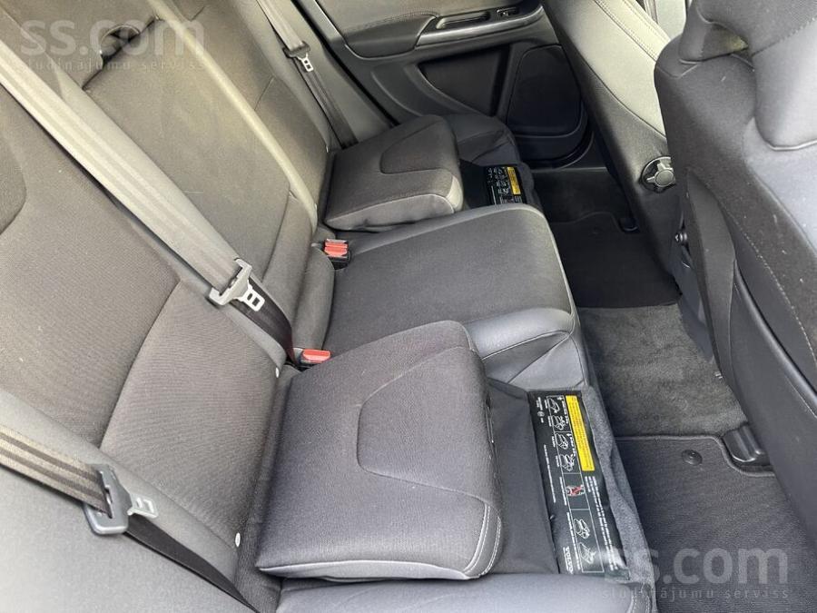 Melns Volvo V60 2011 Valmiera, ar dzinēja tilpumu 2.00 L un nobraukumu 247 tūkst. km par 5290 €, foto 8 vietnē AUTOMOTO.COM.LV