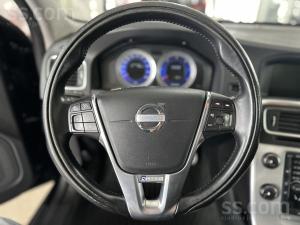 Black Volvo V60 2013 in Jurmala, with an engine capacity of 1.60 L and mileage of 0 thousand km for 5950 €, photo 16 on AUTOMOTO.COM.LV