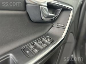 Black Volvo V60 2013 in Jurmala, with an engine capacity of 1.60 L and mileage of 0 thousand km for 5950 €, photo 18 on AUTOMOTO.COM.LV