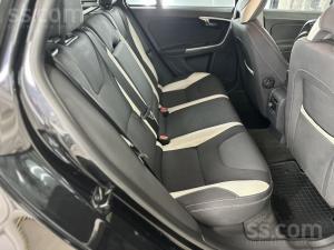 Black Volvo V60 2013 in Jurmala, with an engine capacity of 1.60 L and mileage of 0 thousand km for 5950 €, photo 20 on AUTOMOTO.COM.LV