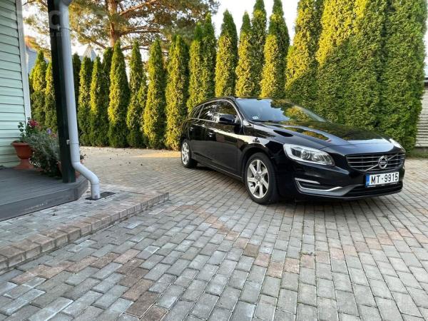 Черный Вольво B60 2013 в Екабпилс, объемом двигателя 2.00 л и пробегом 309 тыс. км за 7600 €, фото 2 на AUTOMOTO.COM.LV