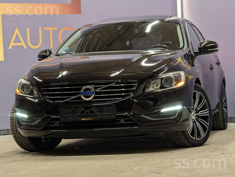 Melns Volvo V60 2013 Jūrmala, ar dzinēja tilpumu 2.40 L un nobraukumu 257 tūkst. km par 9950 €, foto 6 vietnē AUTOMOTO.COM.LV