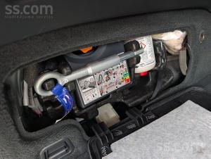 Melns Volvo V60 2013 Jūrmala, ar dzinēja tilpumu 2.40 L un nobraukumu 257 tūkst. km par 9950 €, foto 18 vietnē AUTOMOTO.COM.LV