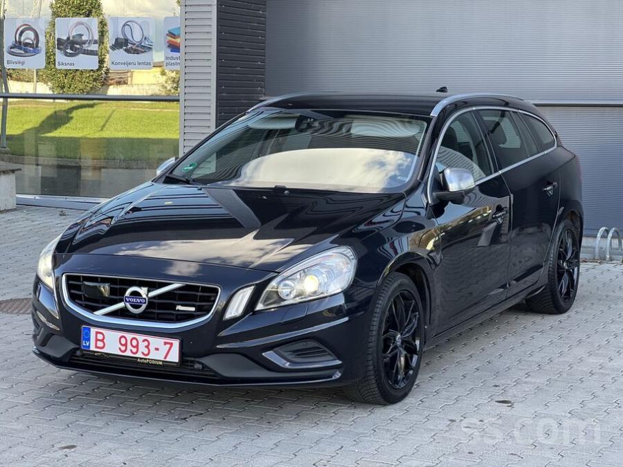 Melns Volvo V60 2013 Jēkabpils, ar dzinēja tilpumu 2.40 L un nobraukumu 189 tūkst. km par 7700 €, foto 3 vietnē AUTOMOTO.COM.LV