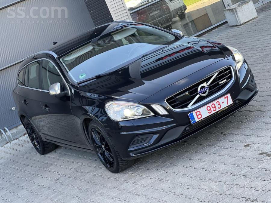 Melns Volvo V60 2013 Jēkabpils, ar dzinēja tilpumu 2.40 L un nobraukumu 189 tūkst. km par 7700 €, foto 5 vietnē AUTOMOTO.COM.LV