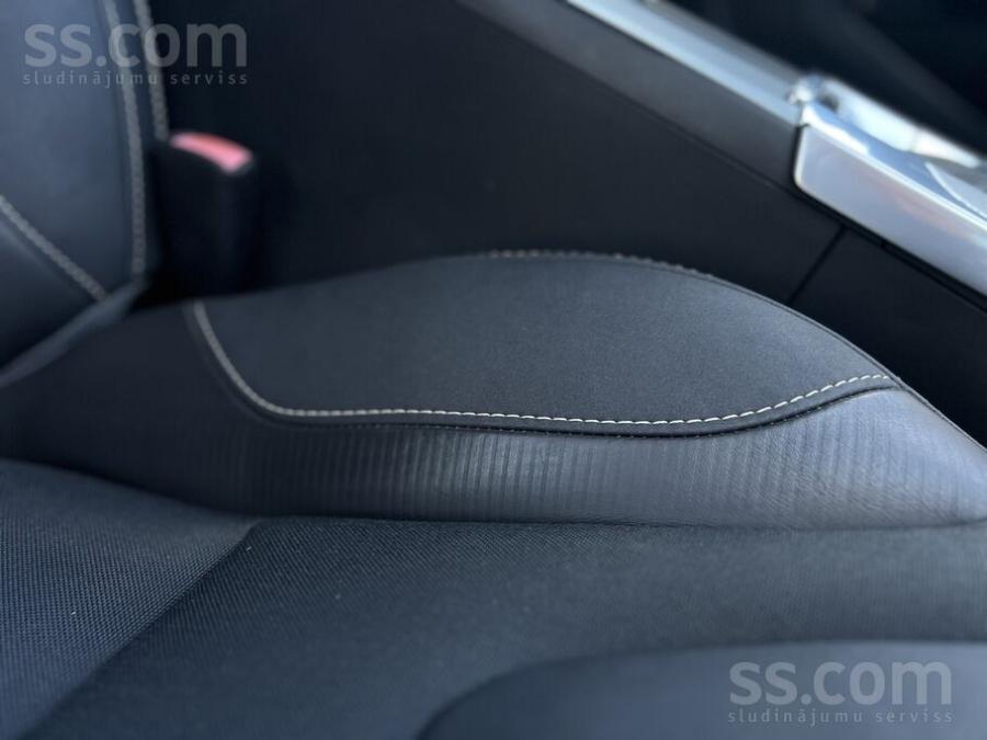 Melns Volvo V60 2013 Jēkabpils, ar dzinēja tilpumu 2.40 L un nobraukumu 189 tūkst. km par 7700 €, foto 20 vietnē AUTOMOTO.COM.LV