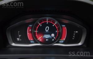 Black Volvo V60 2013 in Riga, with an engine capacity of 2.40 L and mileage of 304 thousand km for 7990 €, photo 18 on AUTOMOTO.COM.LV