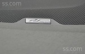 Black Volvo V60 2013 in Riga, with an engine capacity of 2.40 L and mileage of 304 thousand km for 7990 €, photo 23 on AUTOMOTO.COM.LV