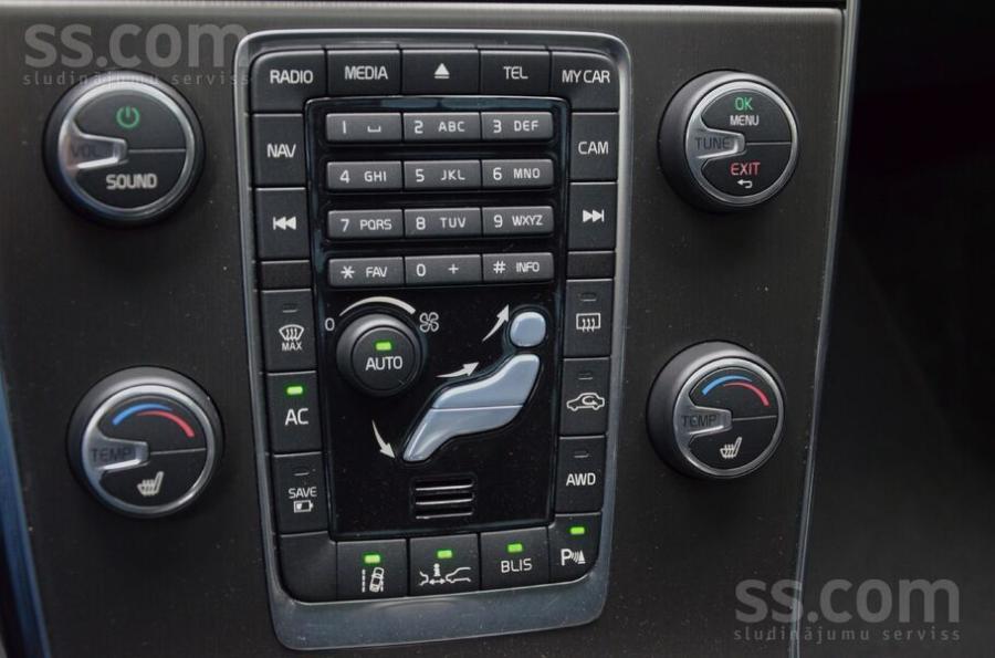 Black Volvo V60 2013 in Riga, with an engine capacity of 2.40 L and mileage of 304 thousand km for 7990 €, photo 25 on AUTOMOTO.COM.LV