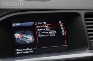 Black Volvo V60 2013 in Riga, with an engine capacity of 2.40 L and mileage of 304 thousand km for 7990 €, photo 30 on AUTOMOTO.COM.LV