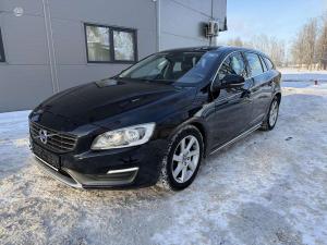 Black Volvo V60 2014 in Kaunas, with an engine capacity of 2.00 L and mileage of 265 thousand km for 5300 €, photo 2 on AUTOMOTO.COM.LV