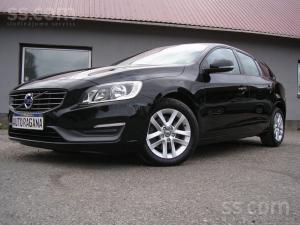 Black Volvo V60 2014 in Riga, with an engine capacity of 2.00 L and mileage of 0 thousand km for 7950 €, photo 10 on AUTOMOTO.COM.LV