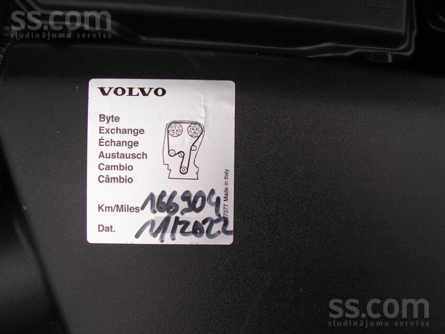 Black Volvo V60 2014 in Riga, with an engine capacity of 2.00 L and mileage of 0 thousand km for 7950 €, photo 30 on AUTOMOTO.COM.LV