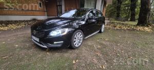 Melns Volvo V60 2014 Rīga, ar dzinēja tilpumu 2.00 L un nobraukumu 434 tūkst. km par 6500 €, foto  vietnē AUTOMOTO.COM.LV