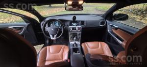 Melns Volvo V60 2014 Rīga, ar dzinēja tilpumu 2.00 L un nobraukumu 434 tūkst. km par 6500 €, foto 12 vietnē AUTOMOTO.COM.LV