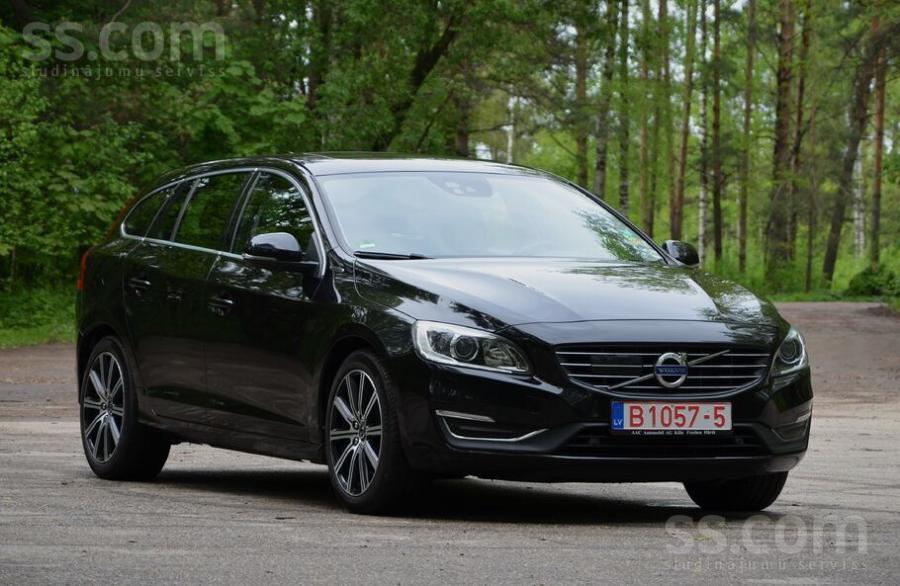 Melns Volvo V60 2015 Rīga, ar dzinēja tilpumu 2.40 L un nobraukumu 182 tūkst. km par 12990 €, foto 1 vietnē AUTOMOTO.COM.LV