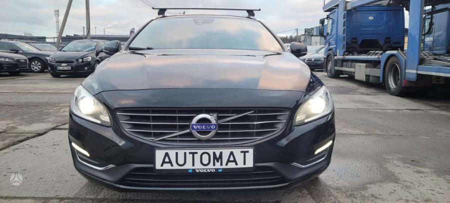Melns Volvo V60 2015 Kauņa, ar dzinēja tilpumu 2.00 L un nobraukumu 241 tūkst. km par 5950 €, foto 2 vietnē AUTOMOTO.COM.LV