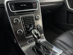 Melns Volvo V60 2016 Kelmė, ar dzinēja tilpumu 2.40 L un nobraukumu 243 tūkst. km par 5550 €, foto 12 vietnē AUTOMOTO.COM.LV