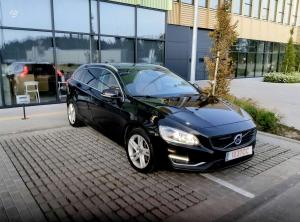 Black Volvo V60 2016 in Vilnius, with an engine capacity of 2.40 L and mileage of 2 thousand km for 7450 €, photo  on AUTOMOTO.COM.LV